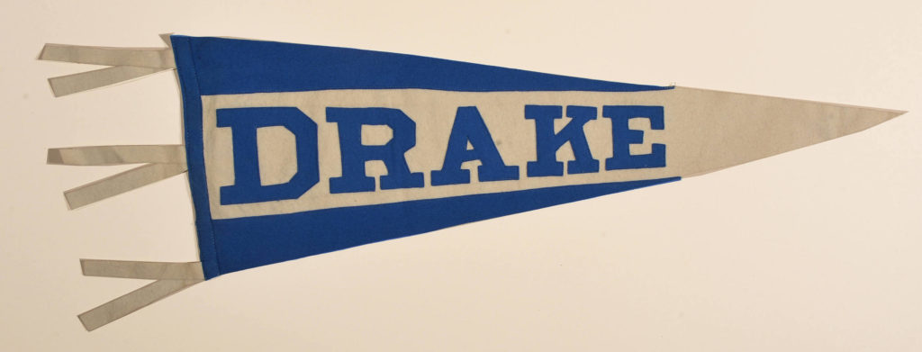 Drake University – The Intercollegiate Registry of Academic Costume
